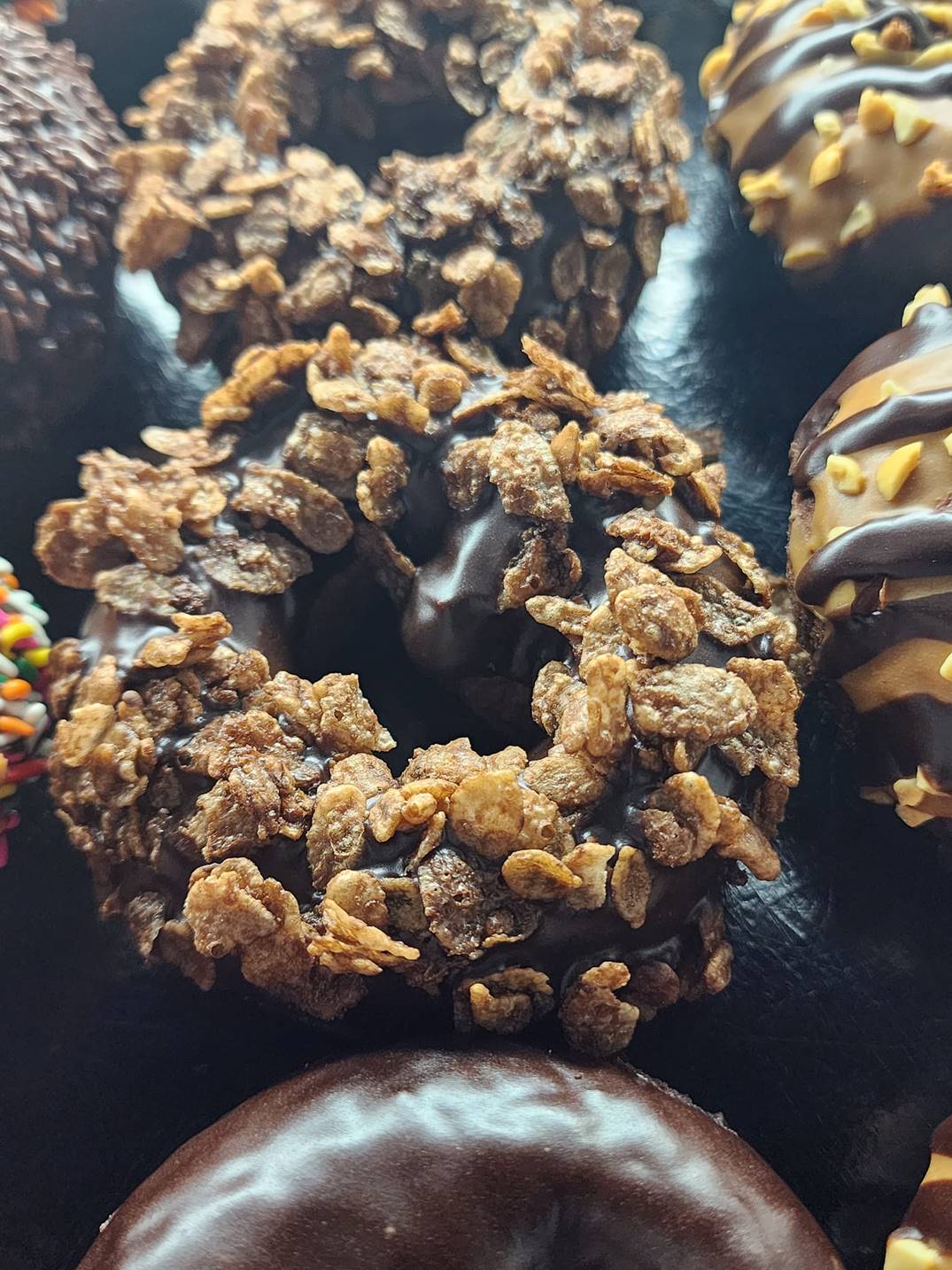 Holey Moley Daylight Donuts - Mattoon, IL